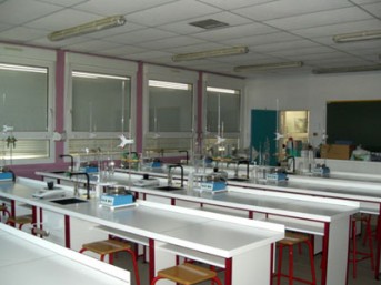 Equipements de laboratoires de lycées et collèges | Intertade Focus ...
